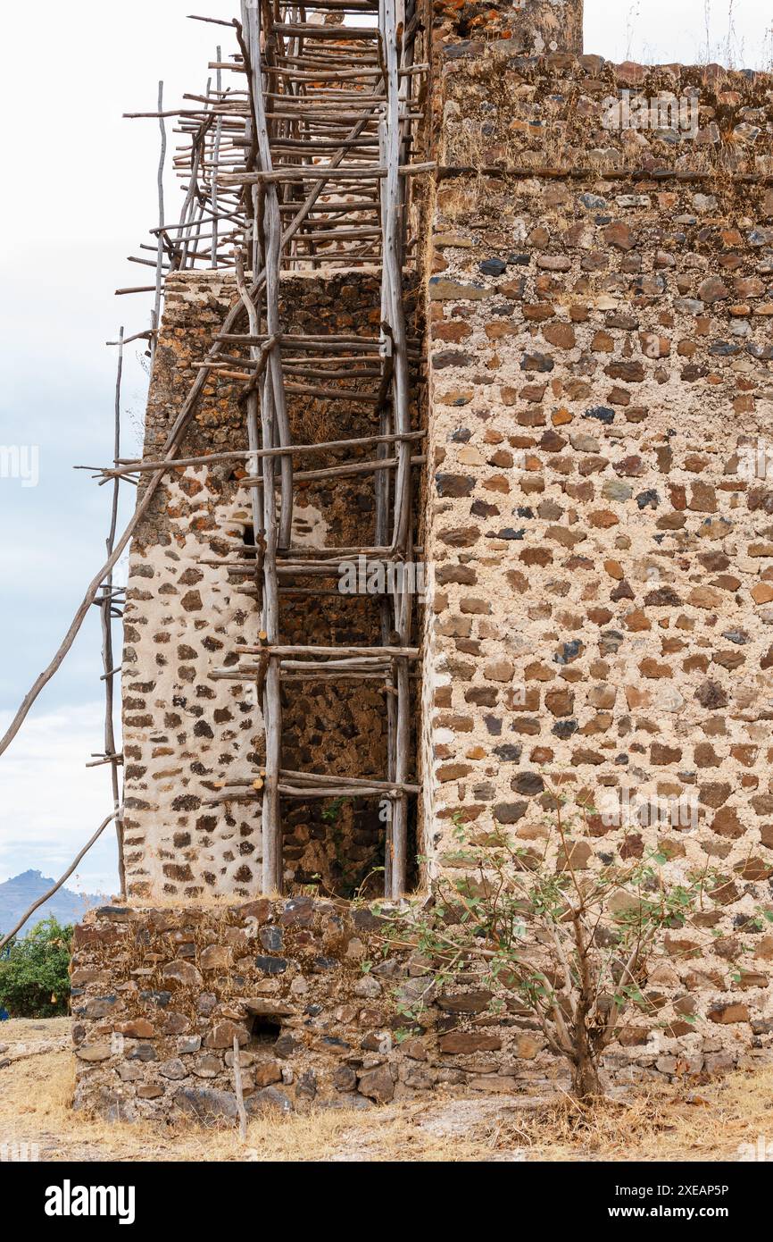 Guzara castle hi-res stock photography and images - Alamy