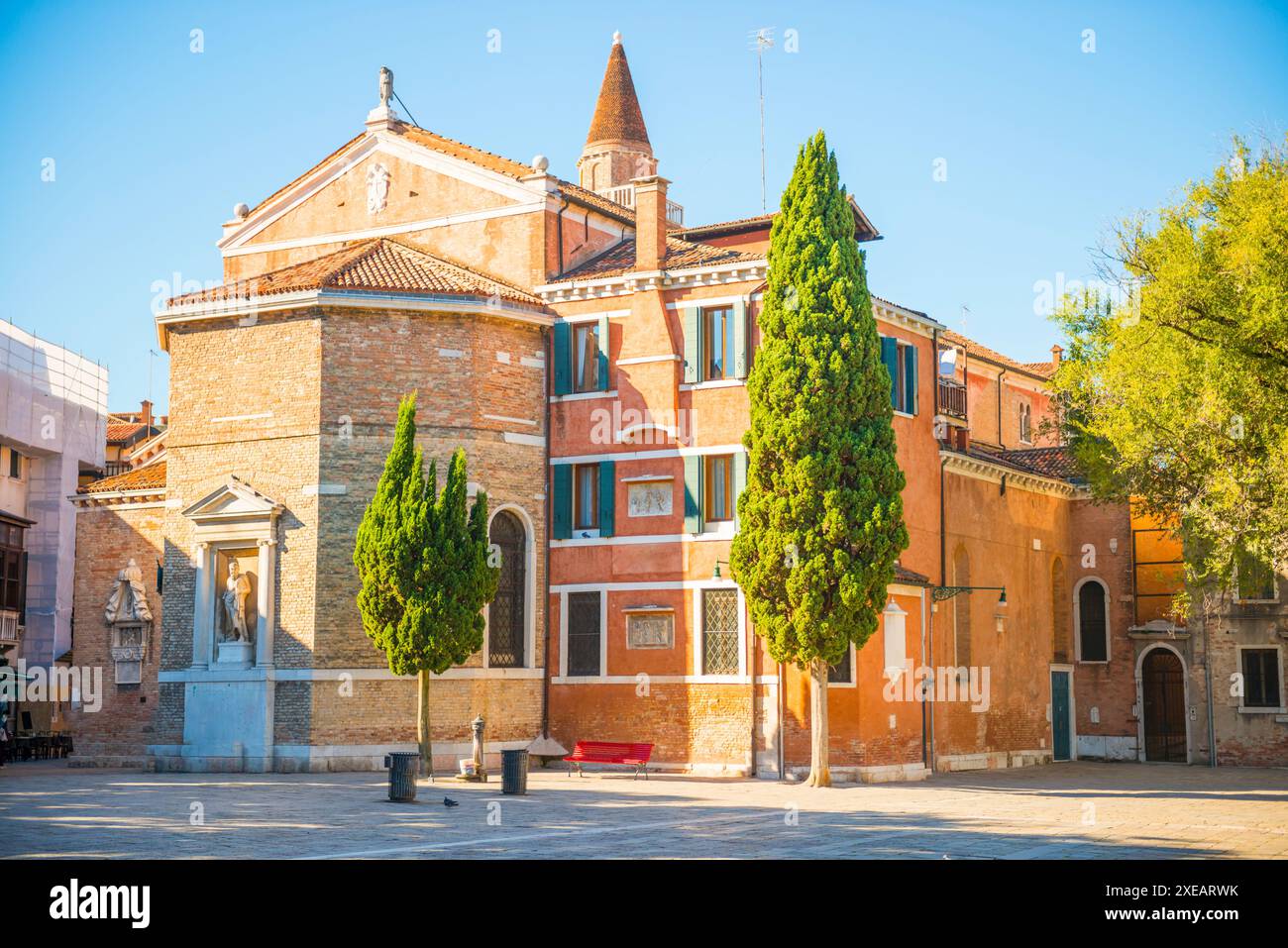 Historic brick stone buildings hi-res stock photography and images - Alamy