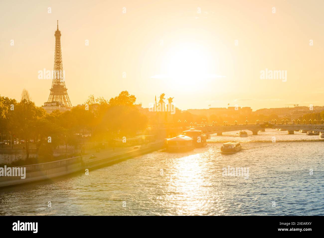 France travel landmarks romantic beautiful hi-res stock photography and ...