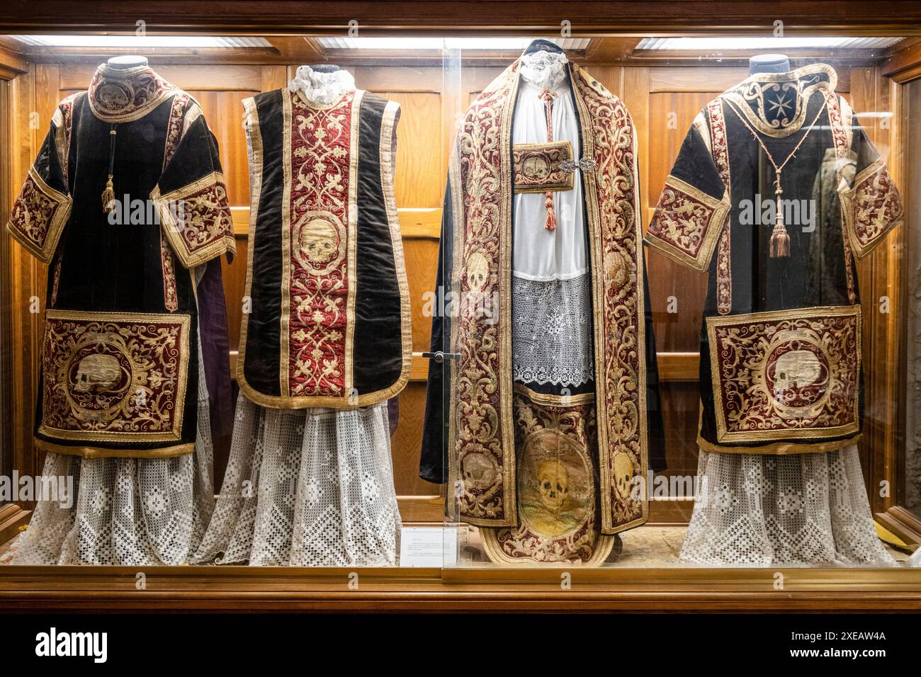 Historical religious group hi-res stock photography and images - Alamy