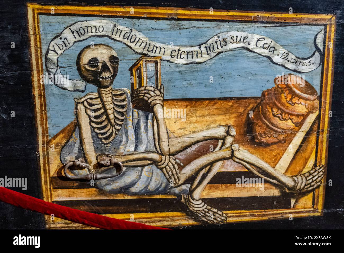 Catafalque hi-res stock photography and images - Alamy