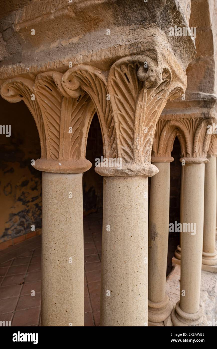 Romanesque pillar capital hi-res stock photography and images - Alamy