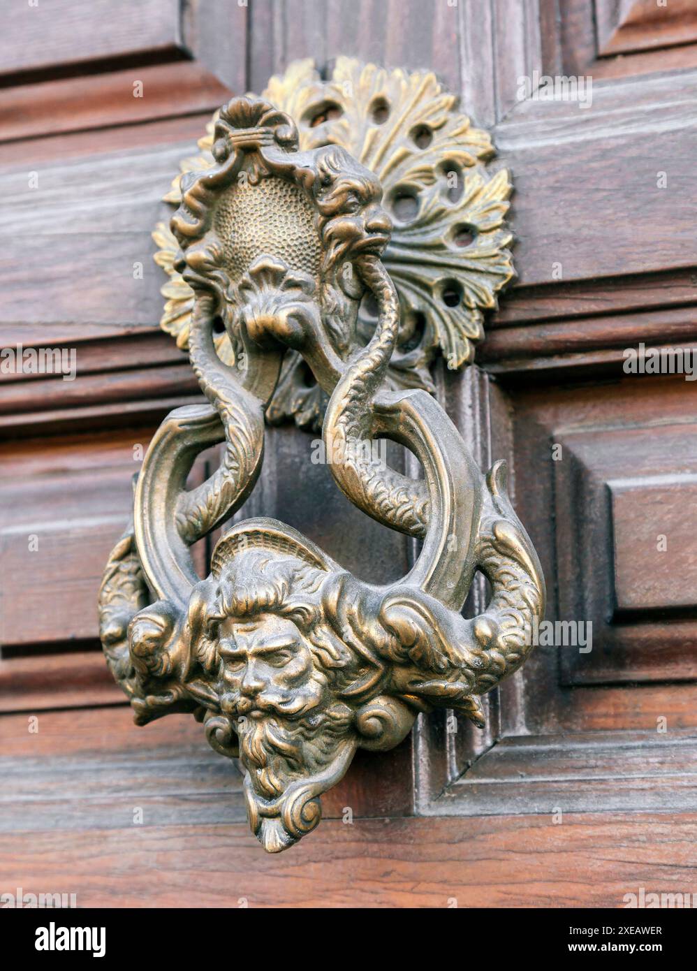 Door mascaron hi-res stock photography and images - Alamy