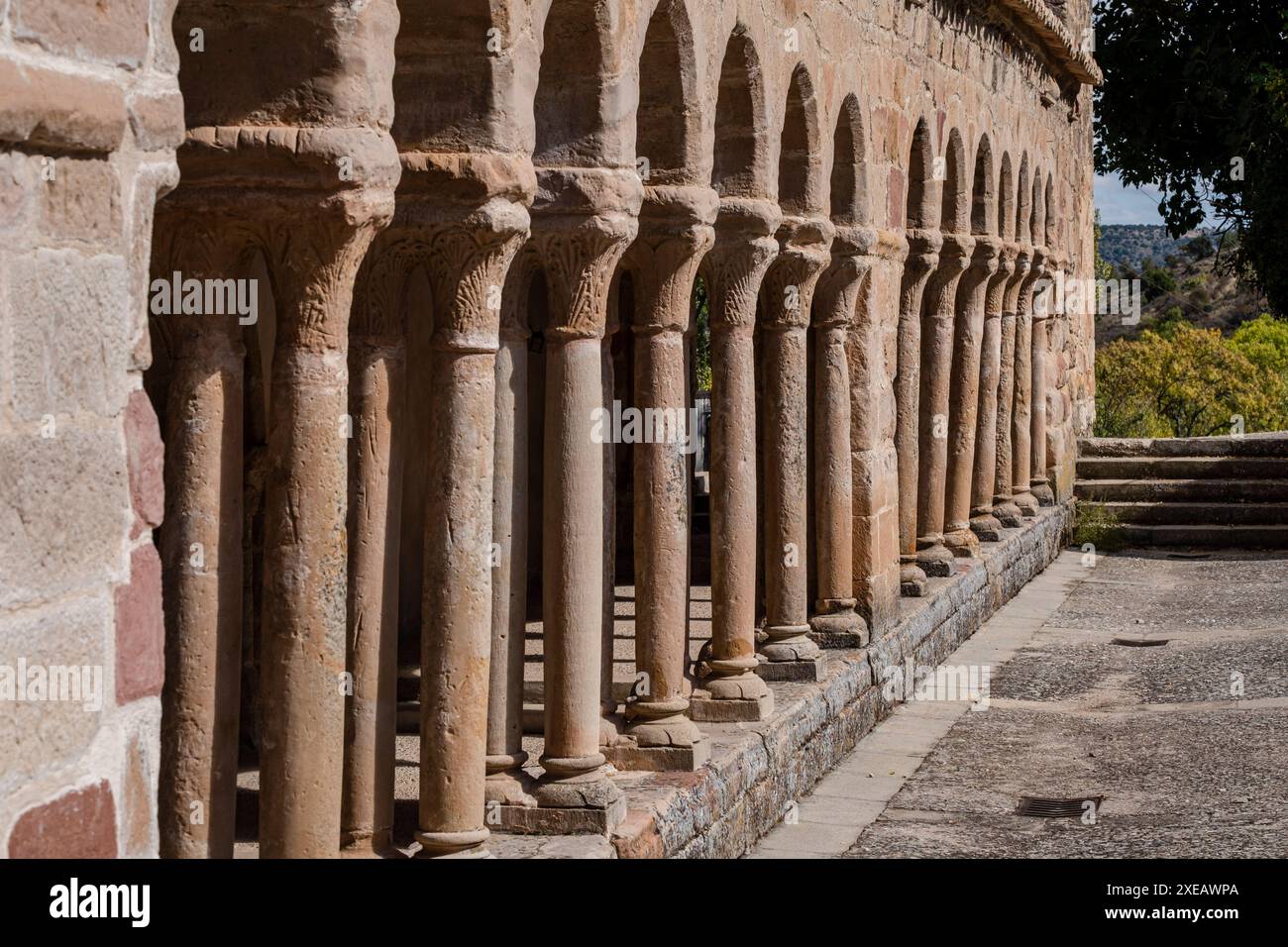 Arcaded gallery of semicircular arches on paired columns Stock Photo ...