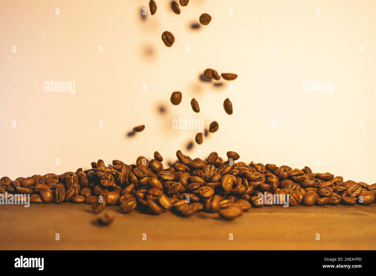 Falling aromatic roasted coffee beans hi-res stock photography and ...