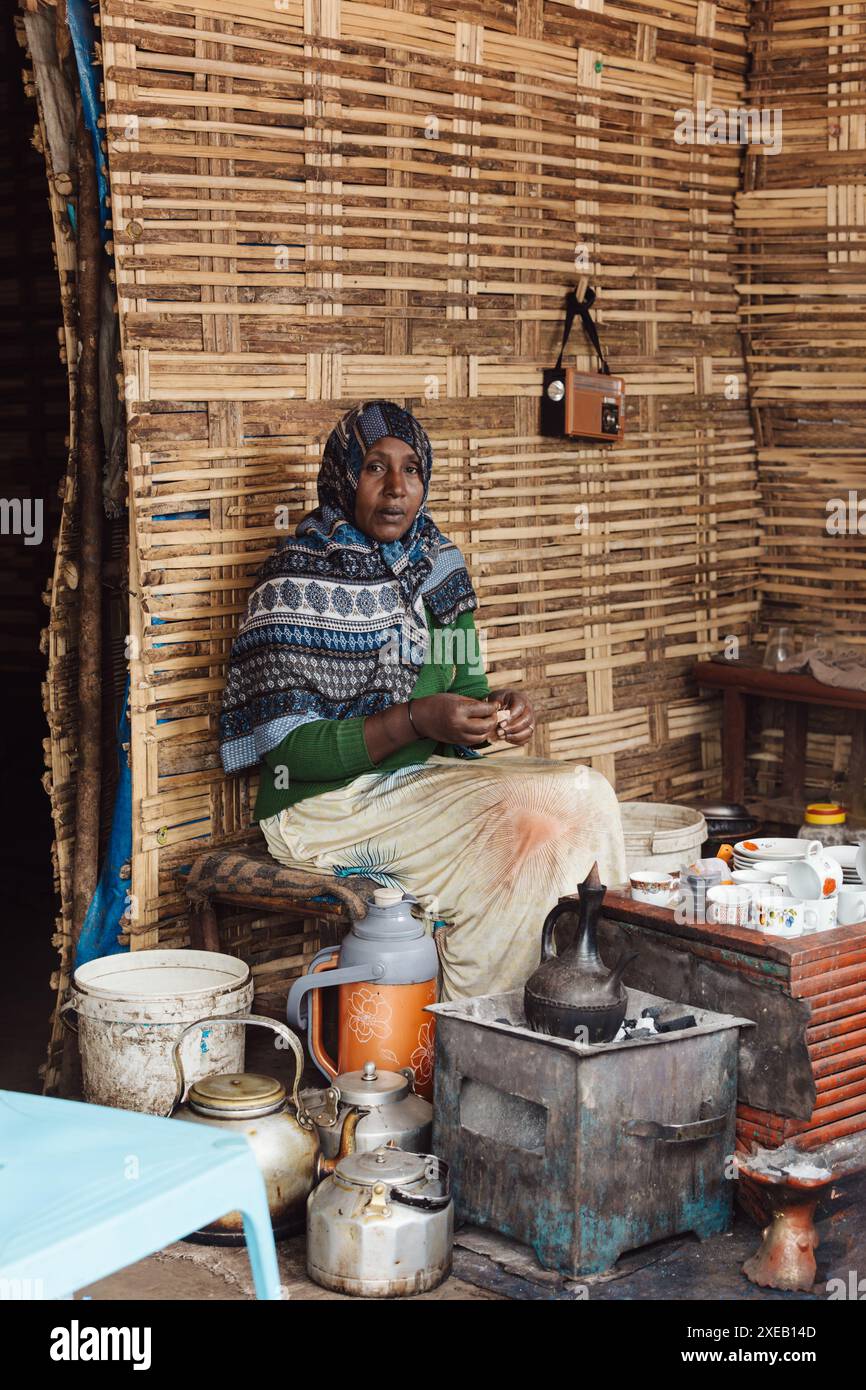 Traditional coffee making ethiopia africa hi-res stock photography and ...