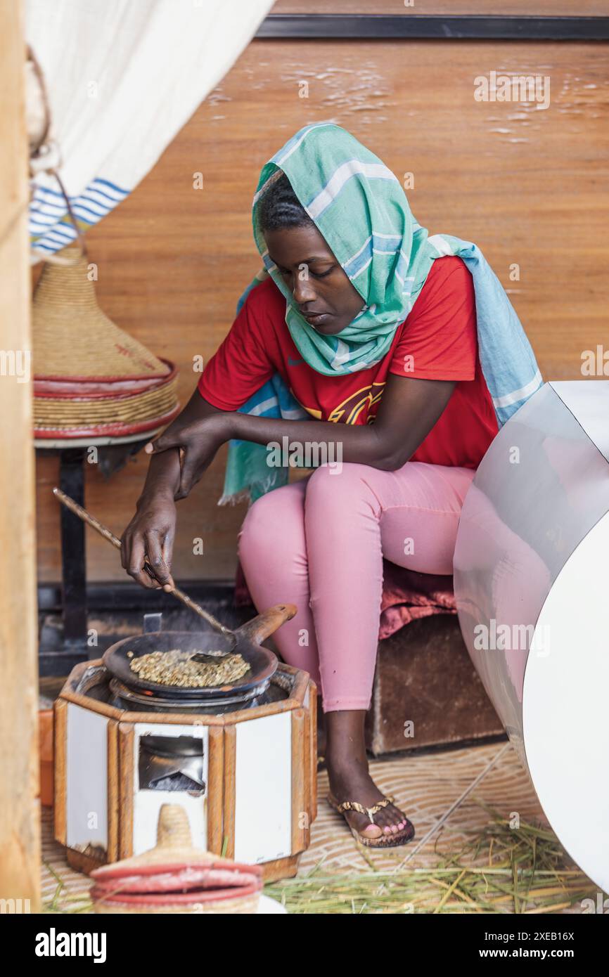 Ethiopian traditional Coffee ceremony, crafting street bunna coffee, Ziway Etiopia Stock Photo ...
