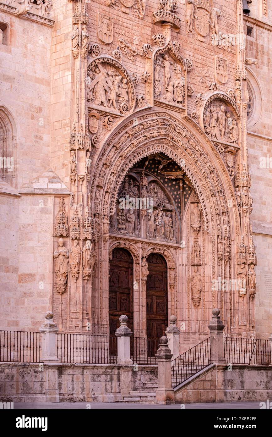Gothic elizabethan hi-res stock photography and images - Alamy