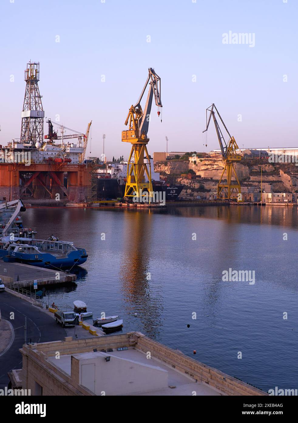 The Noble Paul Romano Oil rig in the Palumbo Shipyards, Malta Stock ...