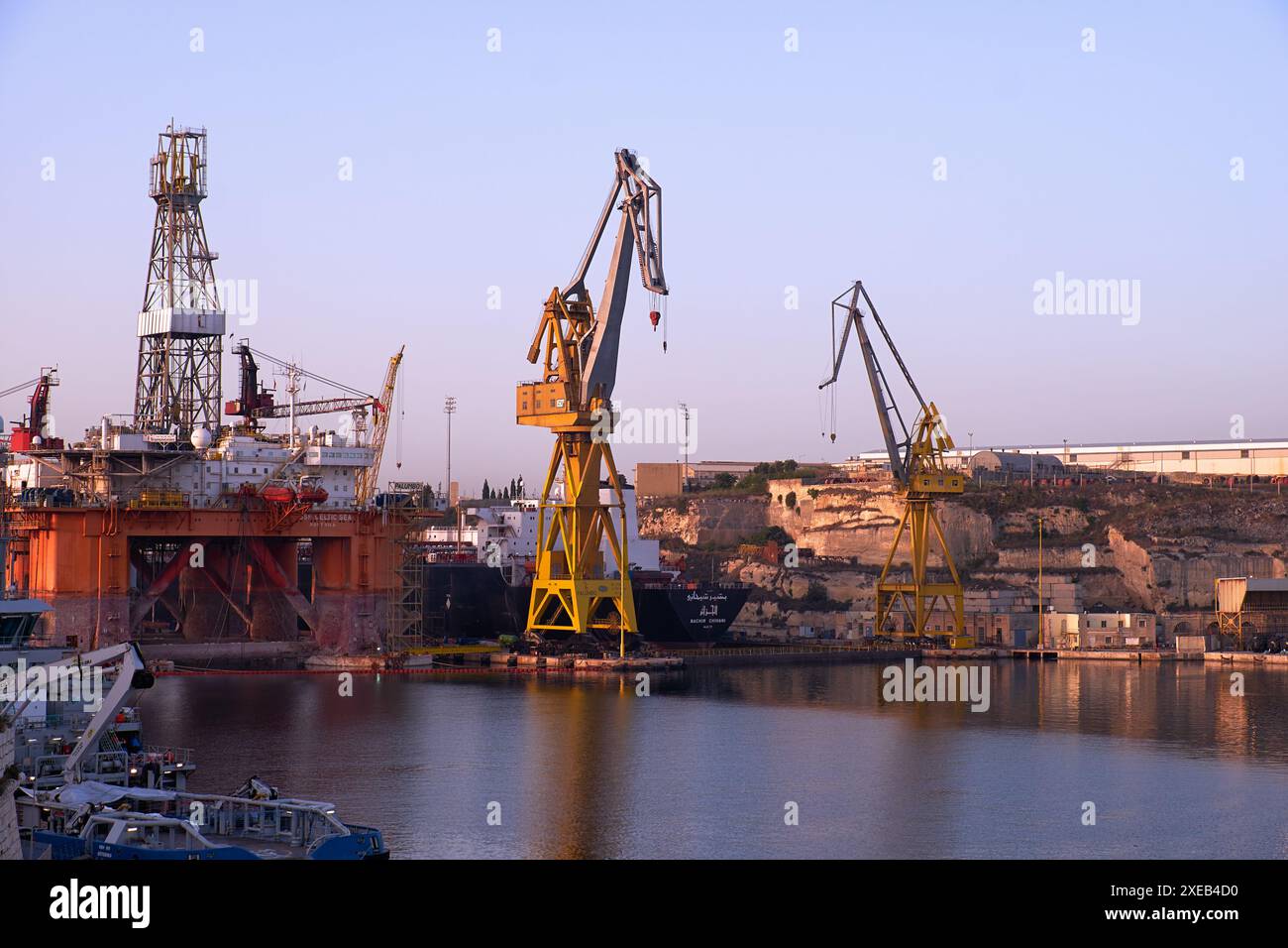 The Noble Paul Romano Oil rig in the Palumbo Shipyards, Malta Stock ...