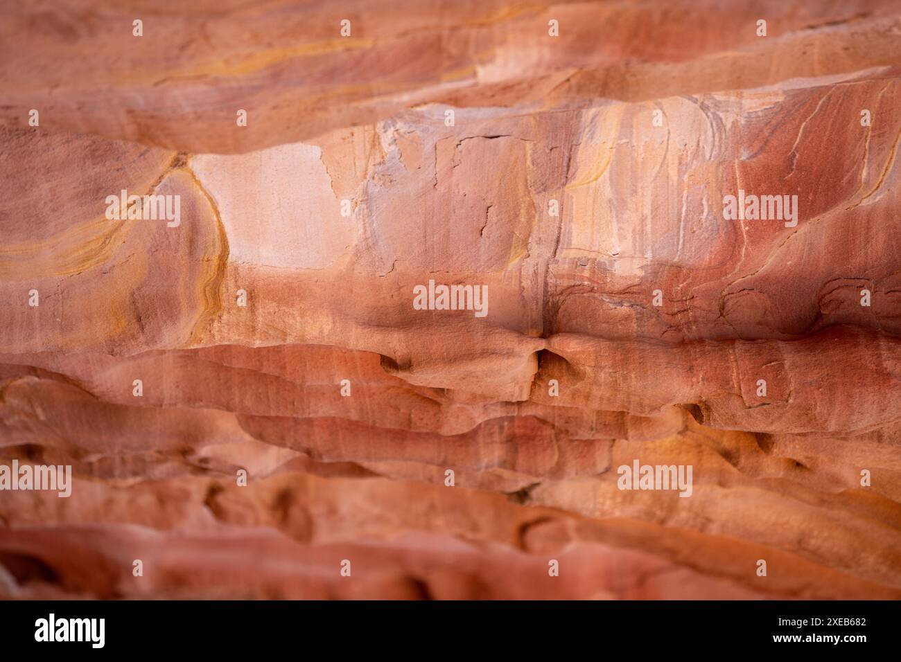 Sandstone rock and mineral layers in Petra, Jordan Stock Photo - Alamy