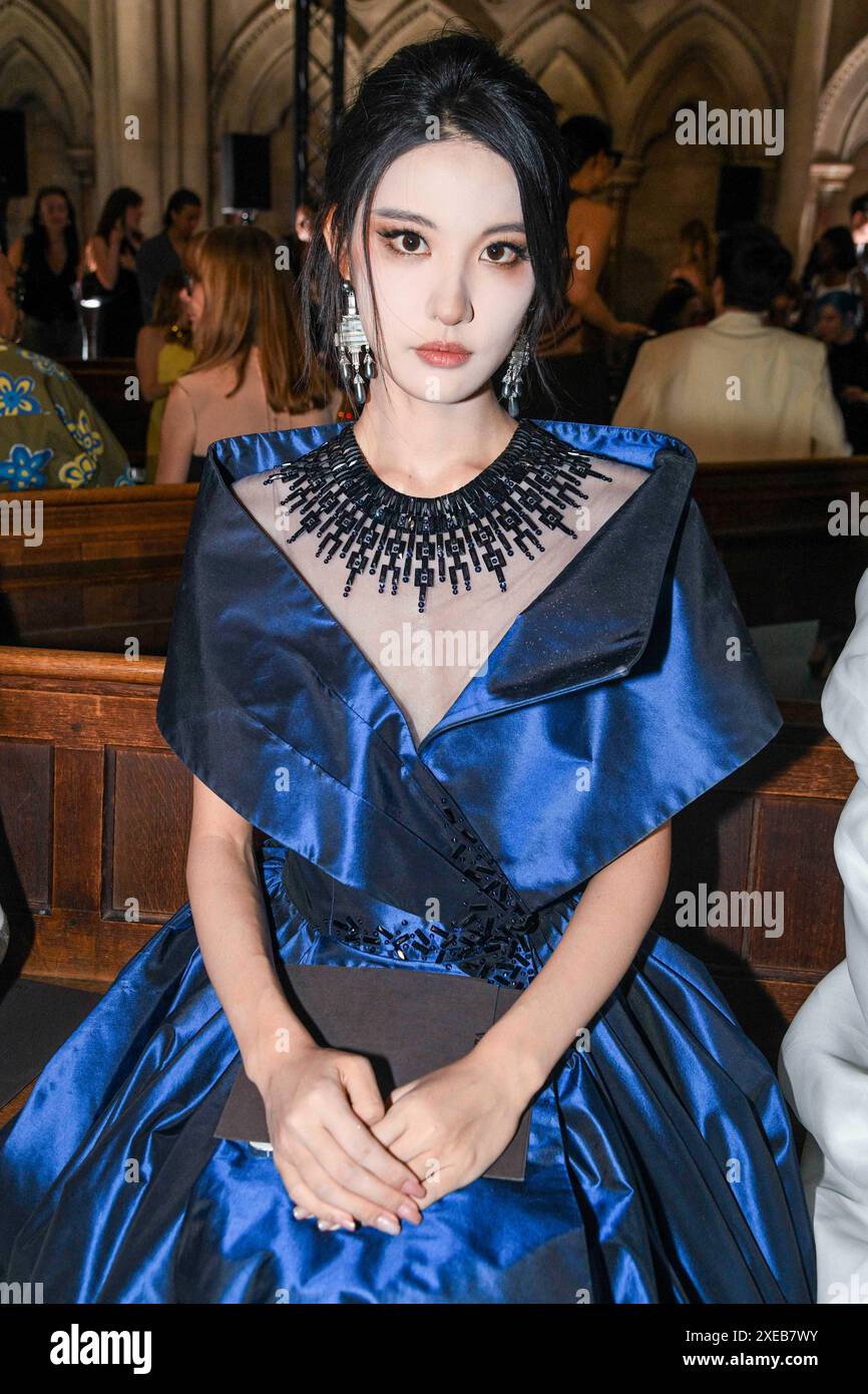Yixuan li hi-res stock photography and images - Alamy