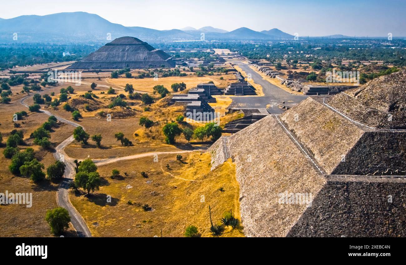 Aerial view pyramid sun hi-res stock photography and images - Alamy