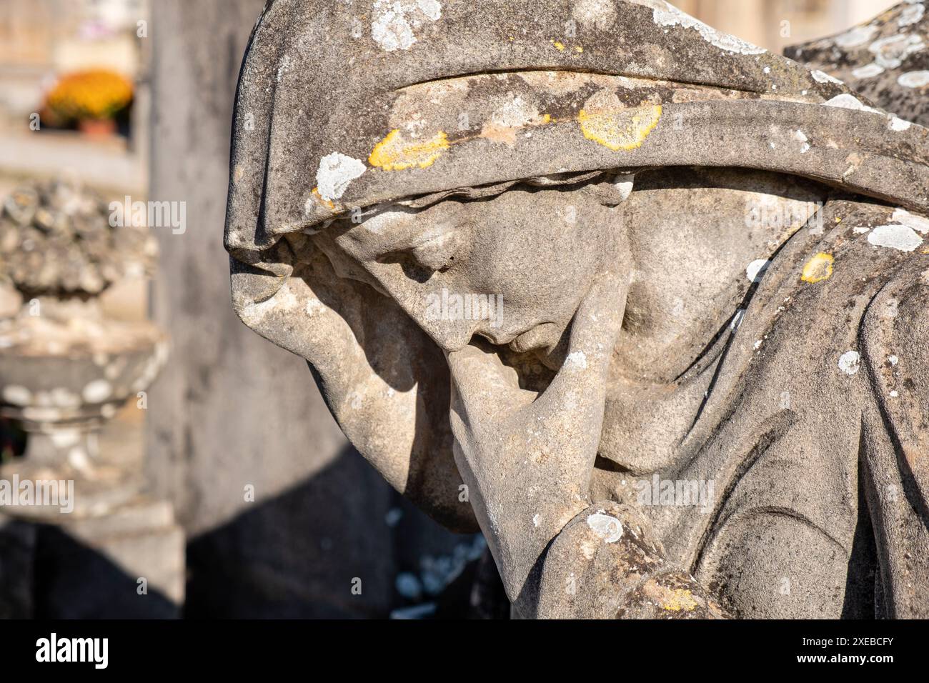 Mourning figures in art hi-res stock photography and images - Alamy