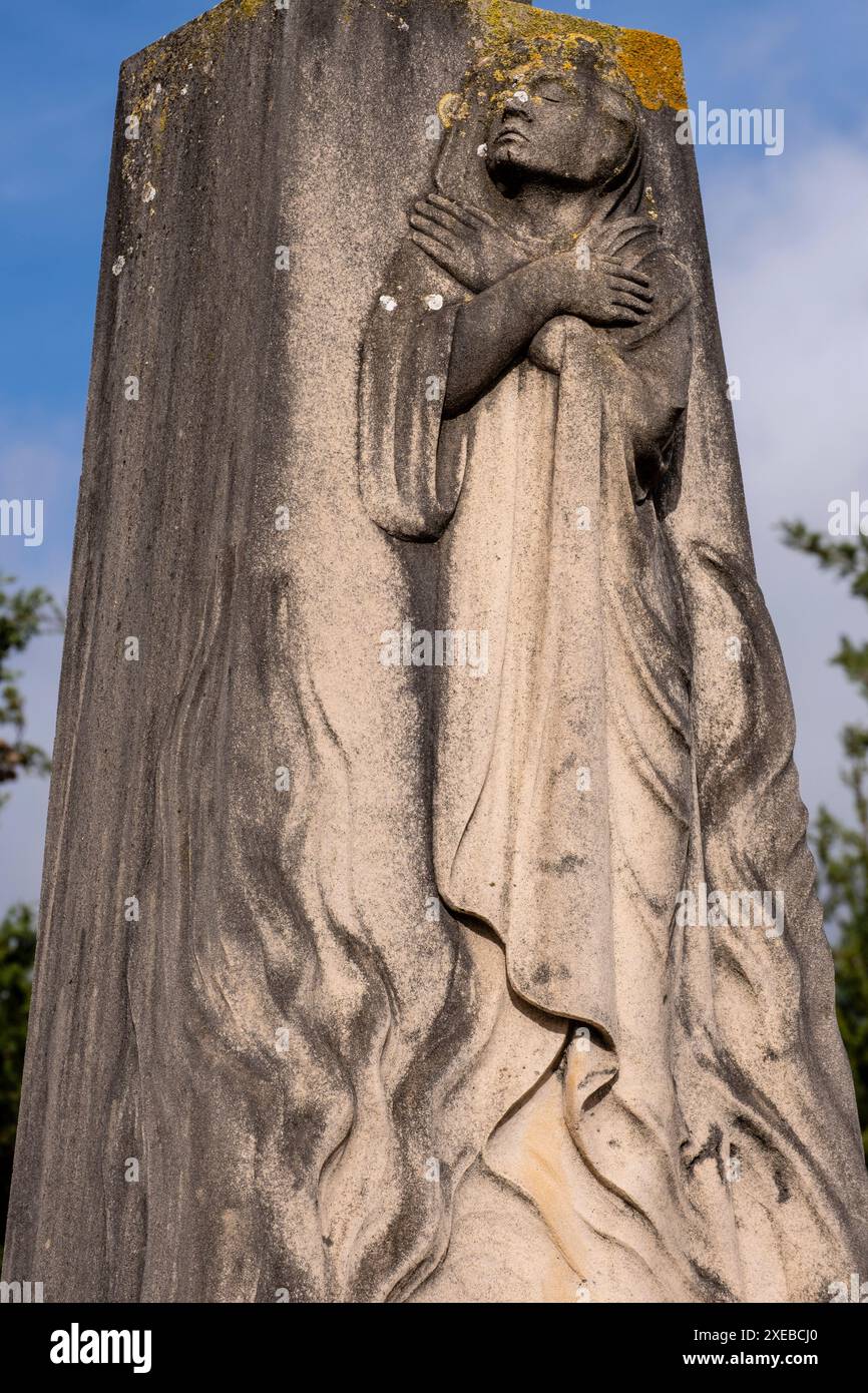 Peace symbol on fire hi-res stock photography and images - Alamy