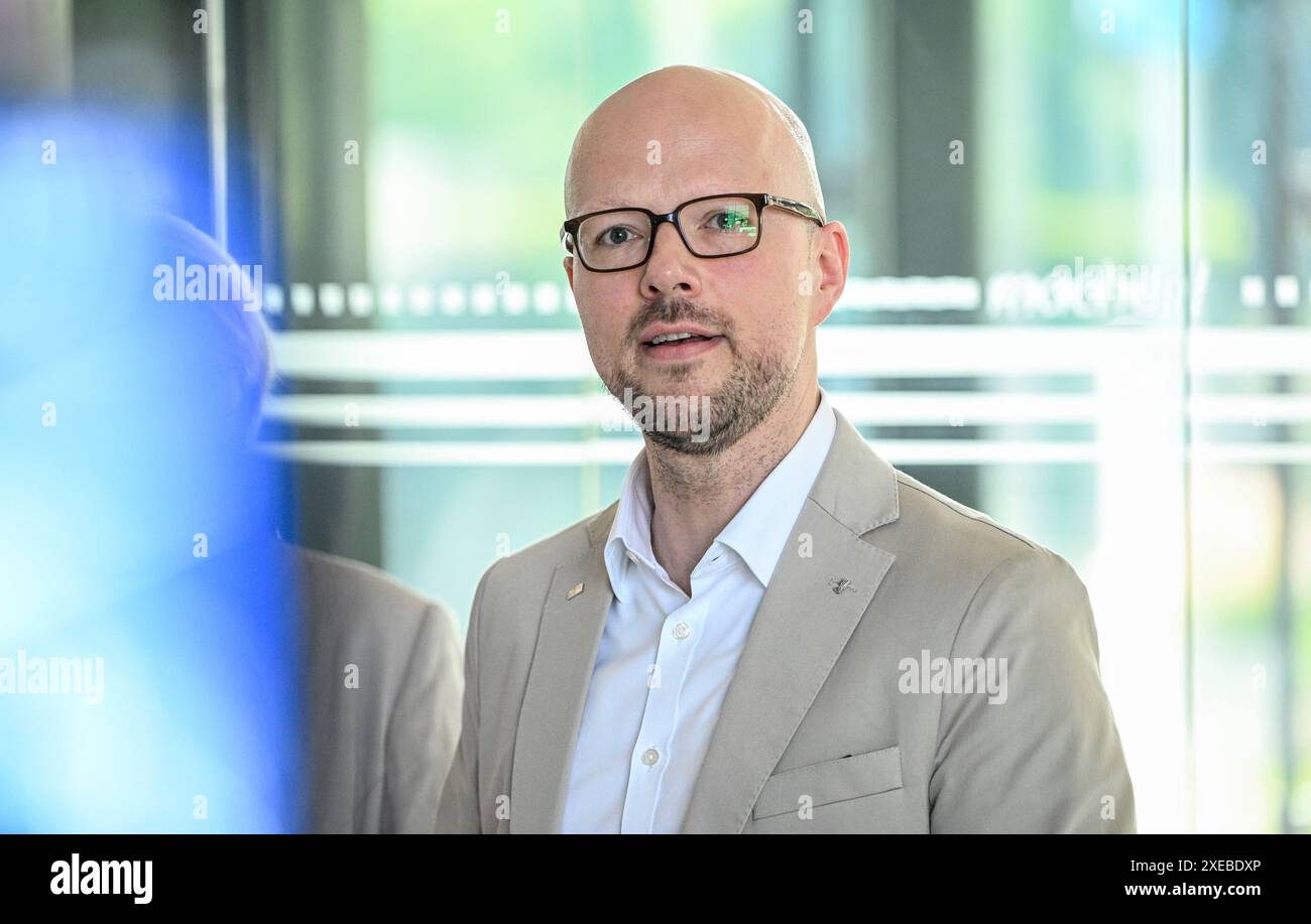 Sebastian stietzel hi-res stock photography and images - Alamy