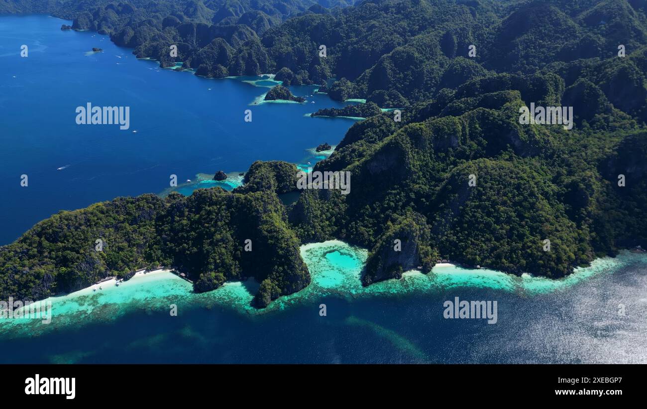 Lakes and lagoons hi-res stock photography and images - Alamy