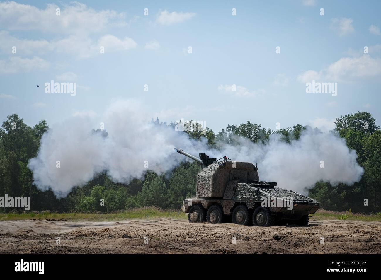 26 June 2024, Saxony-Anhalt, Altengrabow: A new RCH 155 wheeled ...