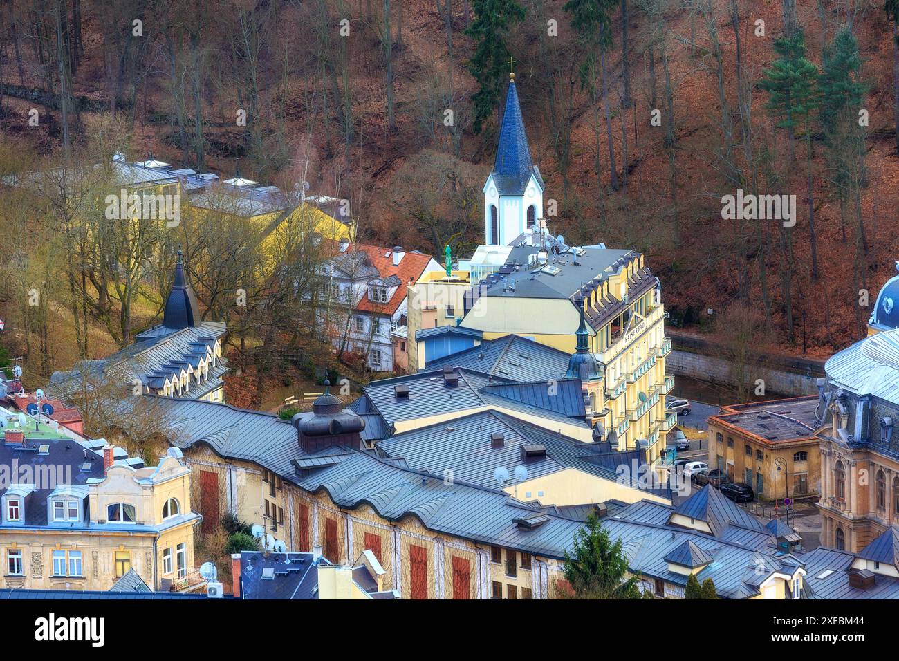 Buildings vary hi-res stock photography and images - Alamy