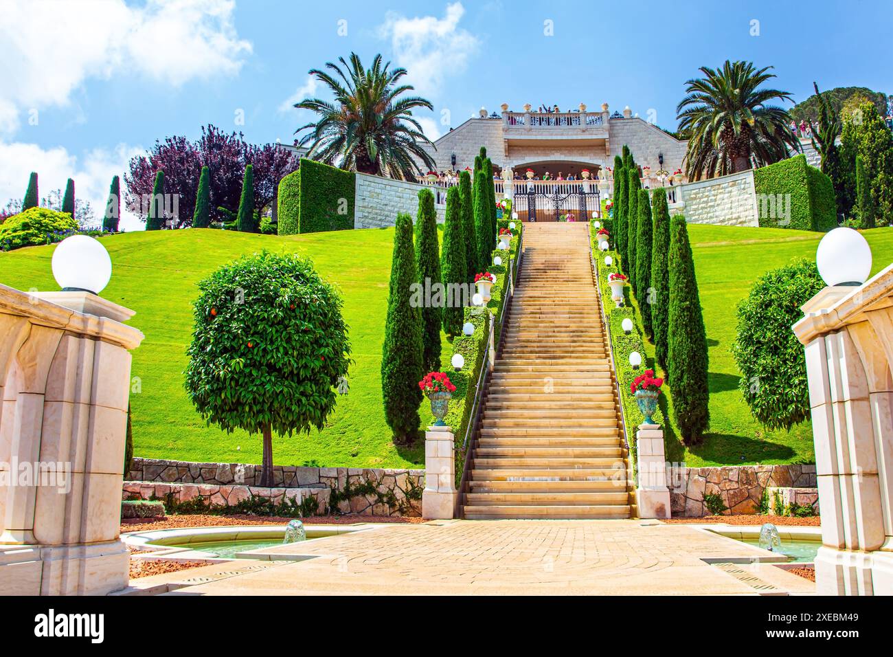 Exterior view magnificent church hi-res stock photography and images ...