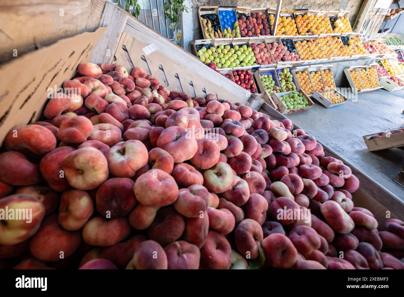 Direct sale hi-res stock photography and images - Alamy