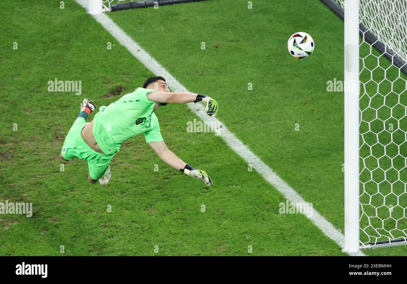 Gelsenkirchen. 26th June, 2024. Goalkeeper Giorgi Mamardashvili of ...