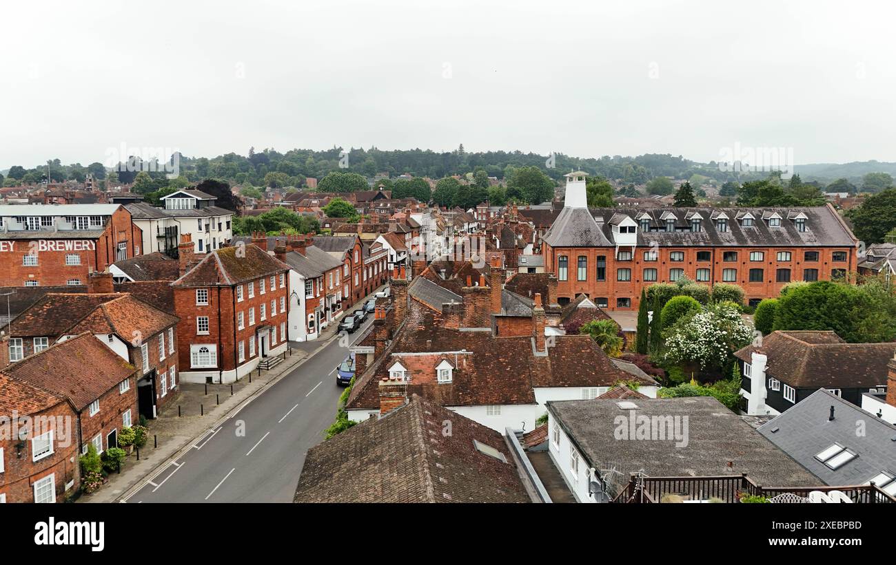 Henley on thames new street view hi-res stock photography and images ...