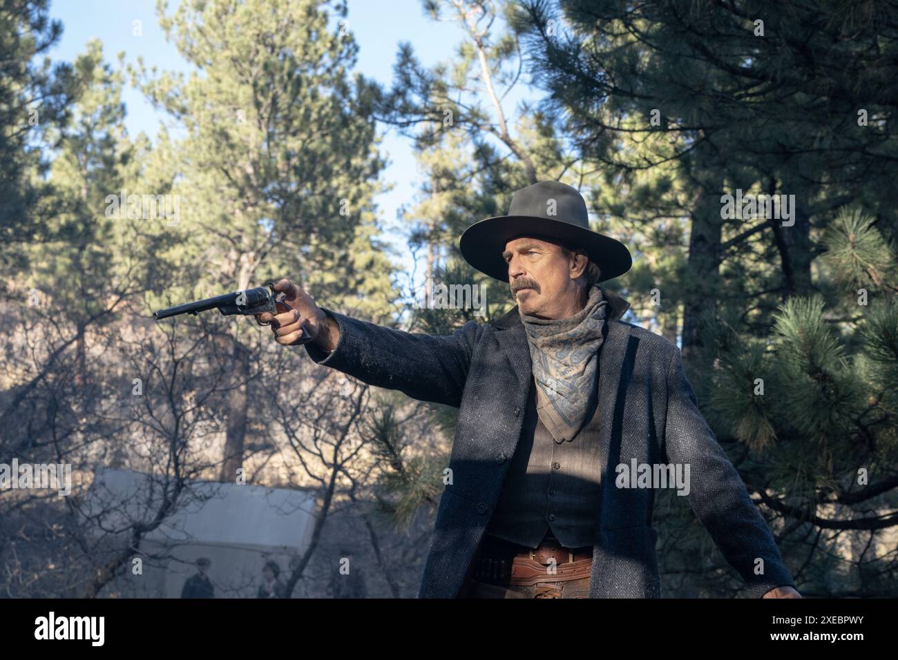 Kevin costner horizon film still hi-res stock photography and images ...