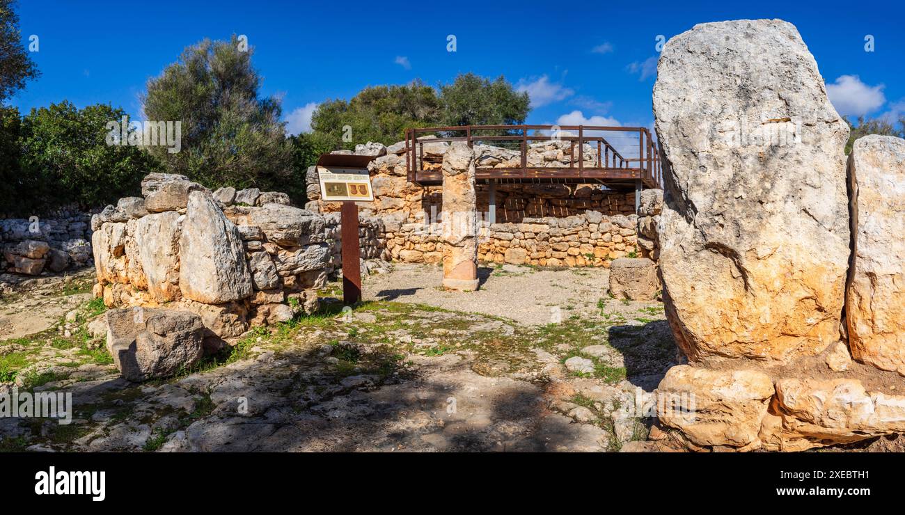 Talaiot and the semi-detached rooms from the talaiotic era (Iron Age ...