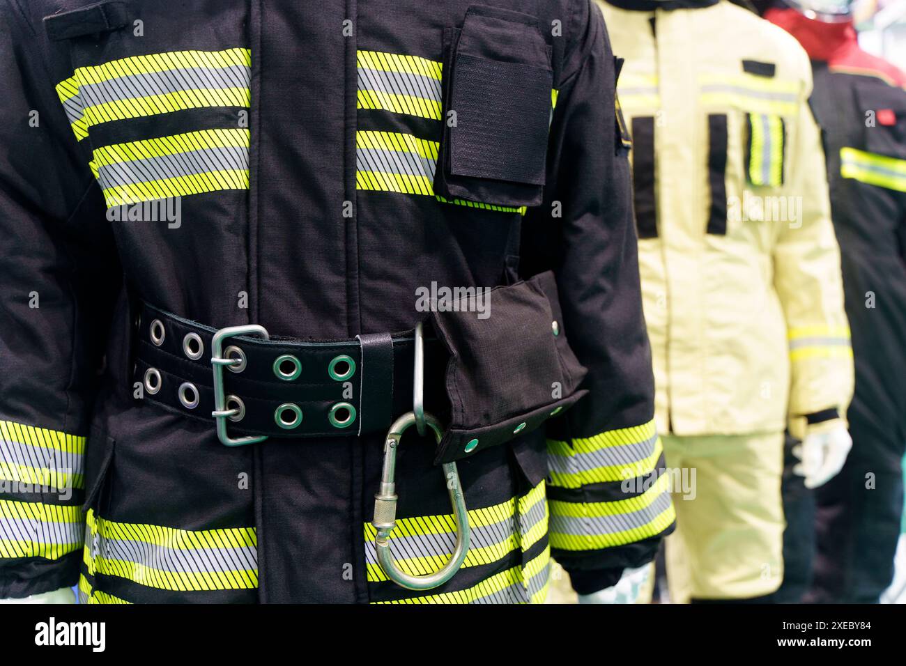 Uniform firemen fireman firehouse hi-res stock photography and images ...