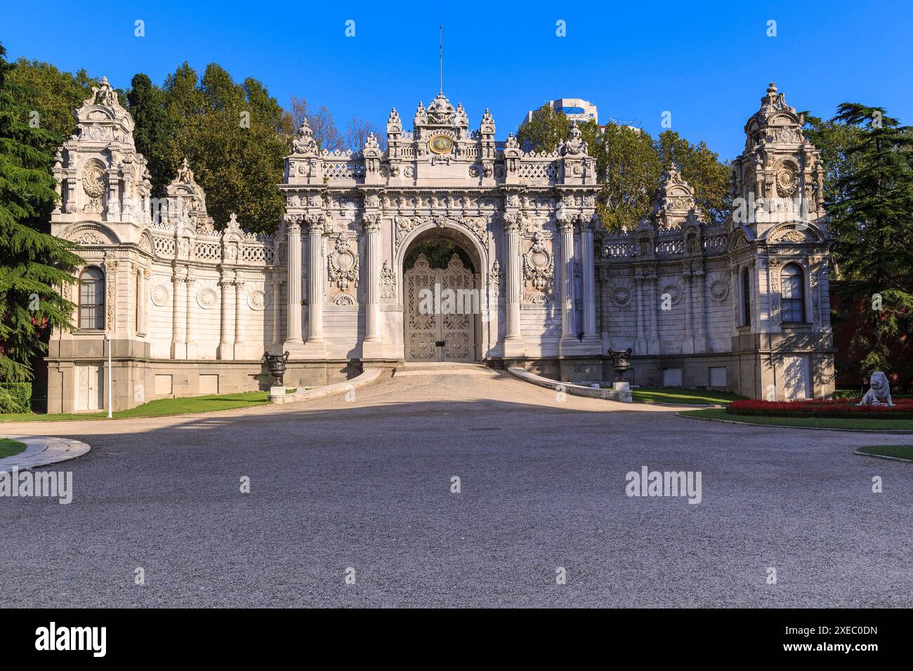 ISTANBUL, TURKEY - SEPTEMBER 13, 2017: This is the Sultan's Gate in the ...