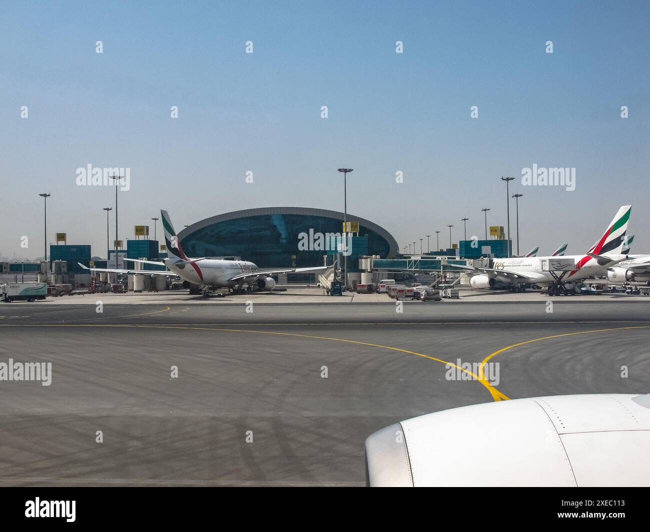 Dubai uae outside airport hi-res stock photography and images - Alamy