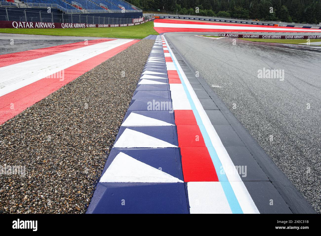 New gravel trap kerb for track limits during the Formula 1 Qatar ...