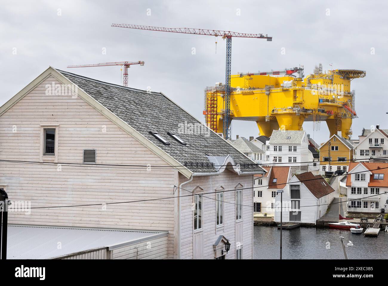 The Dolwin Epsilon offshore convertor platform pictured in Haugesund ...