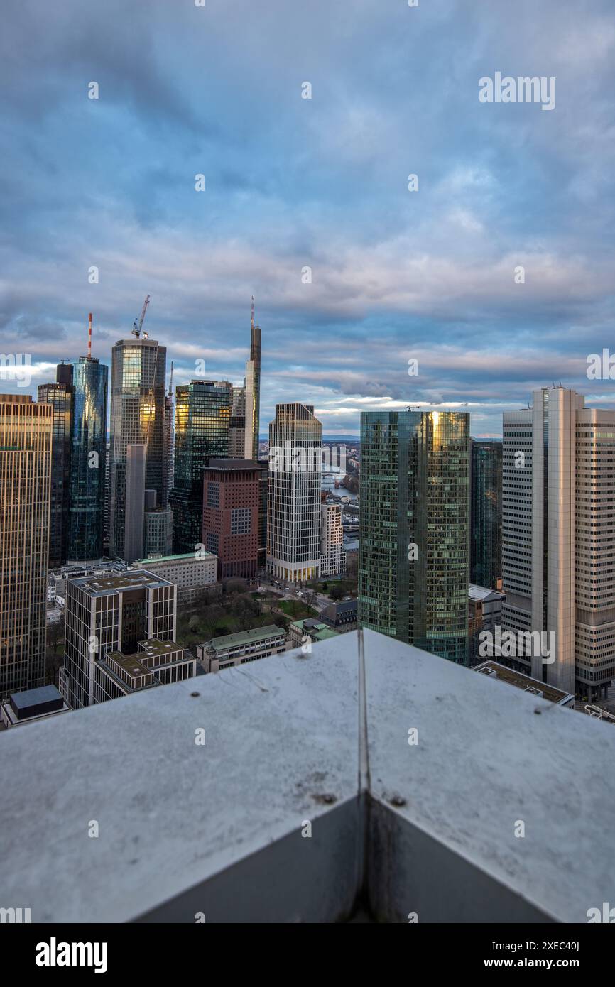 High rise skyline in hi-res stock photography and images - Alamy