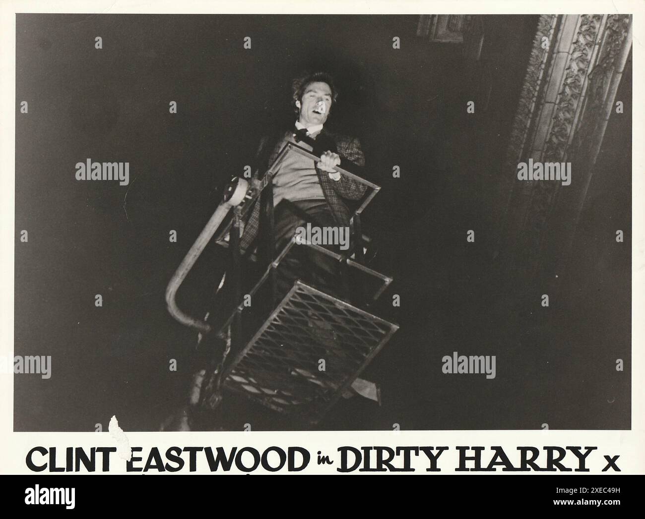Dirty Harry (Warner Bros., 1971). Clint Eastwood Stock Photo - Alamy