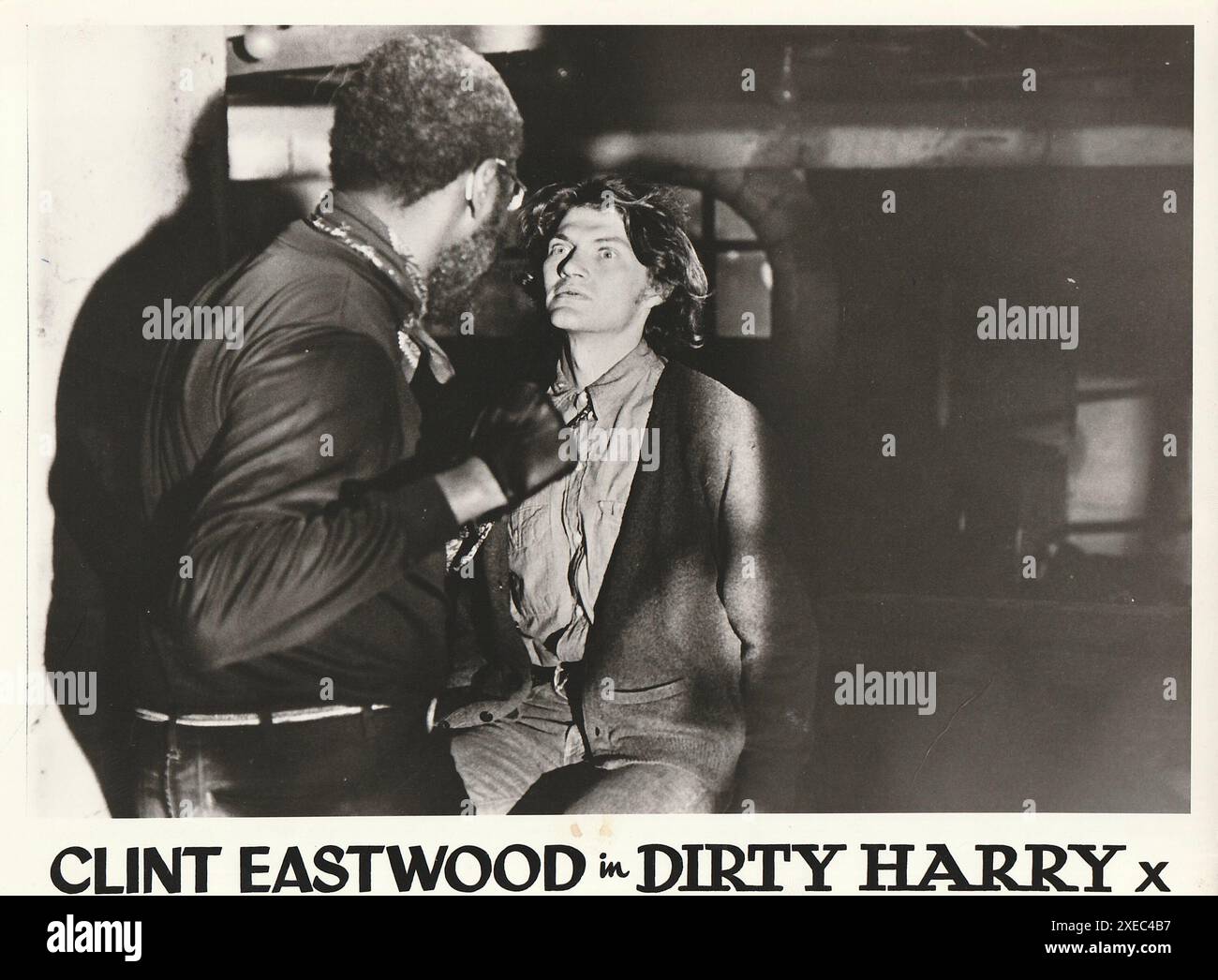 Dirty Harry (Warner Bros., 1971). Clint Eastwood Stock Photo - Alamy