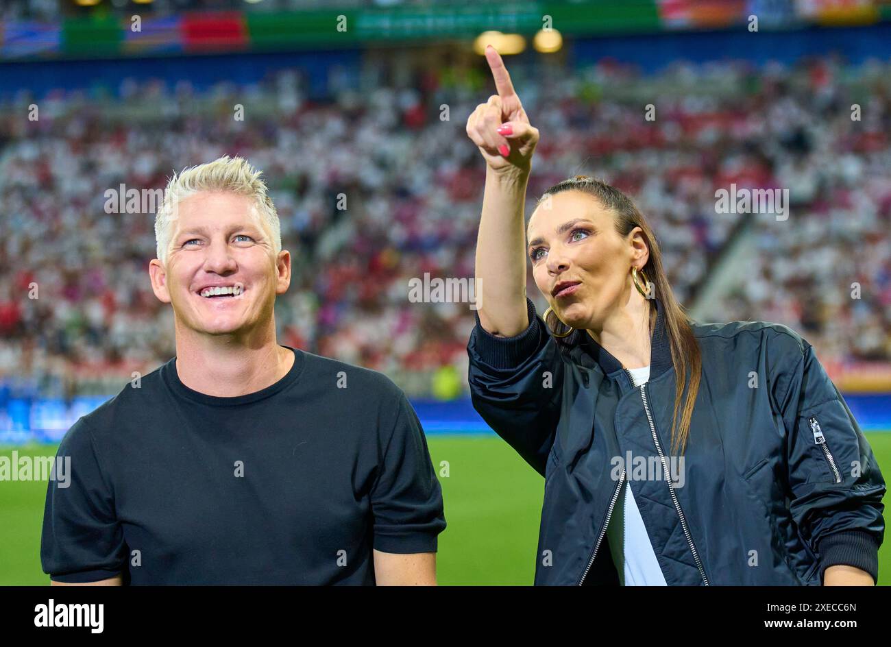 Esther Sedlaczek, presenter ARD Sport Moderatorin, Sportmoderatorin ...