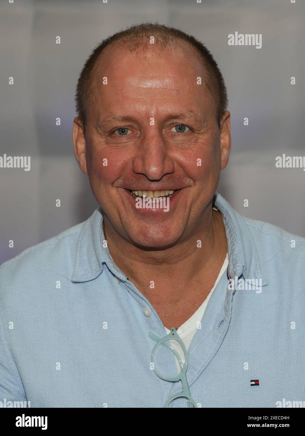 German tv presenter mike hi-res stock photography and images - Alamy