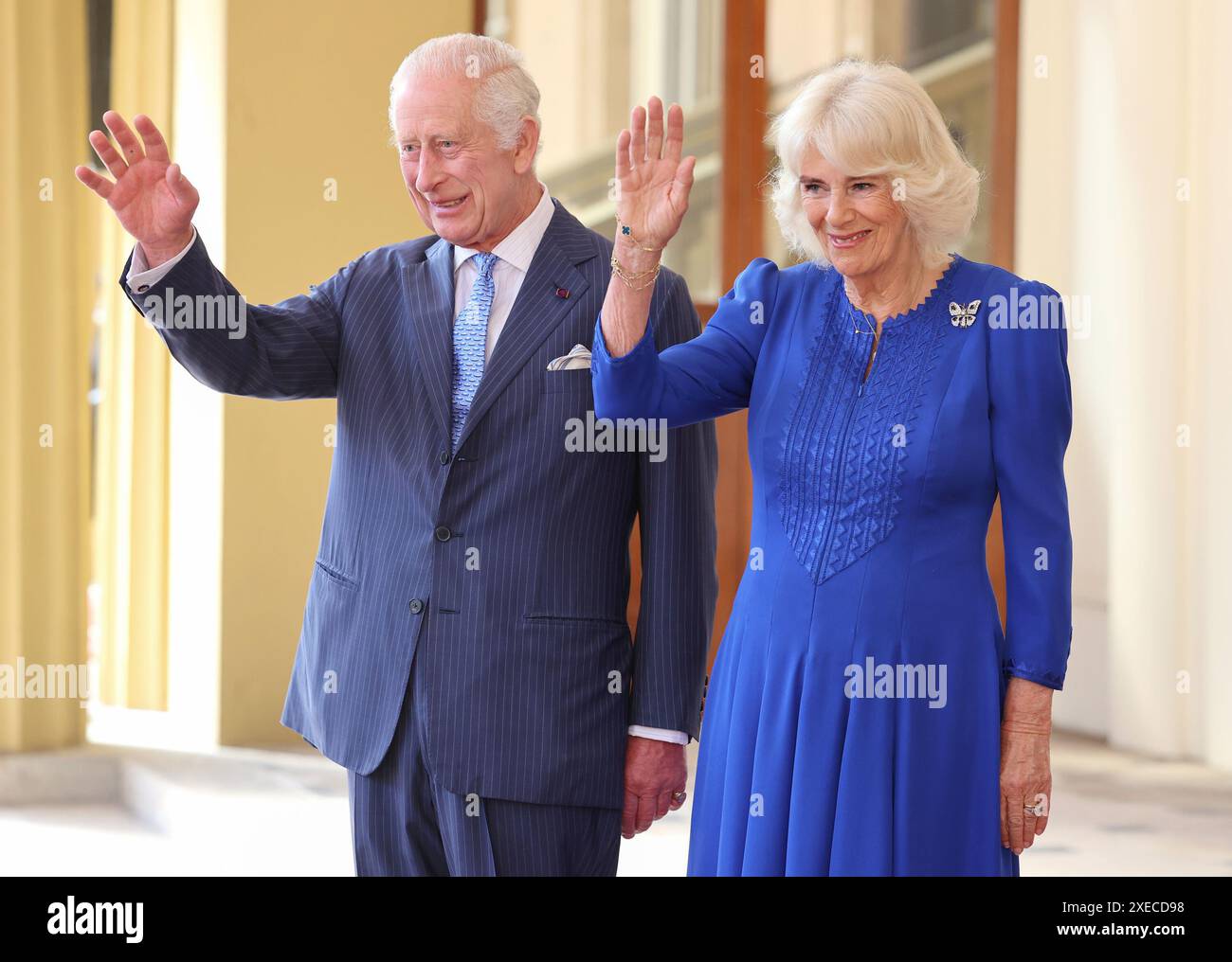 King Charles III and Queen Camilla wave and smiles as they formally bid farewell to Emperor ...