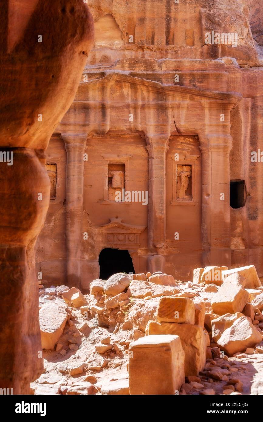 Tomb of the Roman Soldier, Petra, Jordan Stock Photo - Alamy