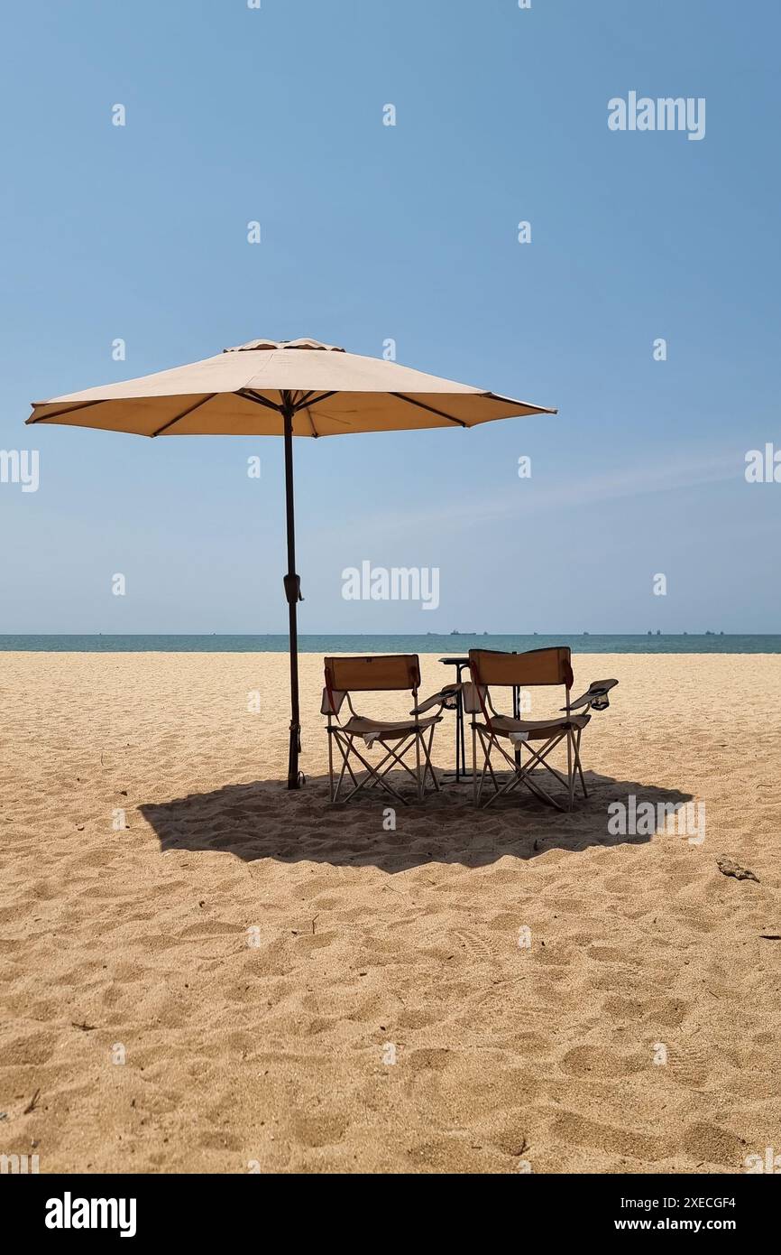 Vacationingirds hi-res stock photography and images - Alamy