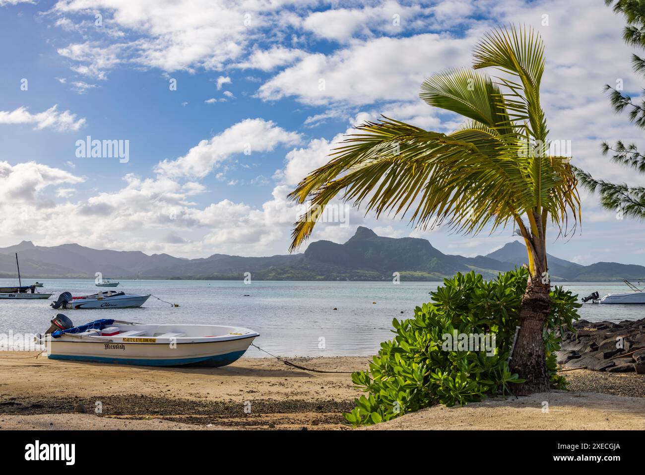 Boats moored at Preskil Island near Pointe Jerome, Mahebourg, Mauritius ...
