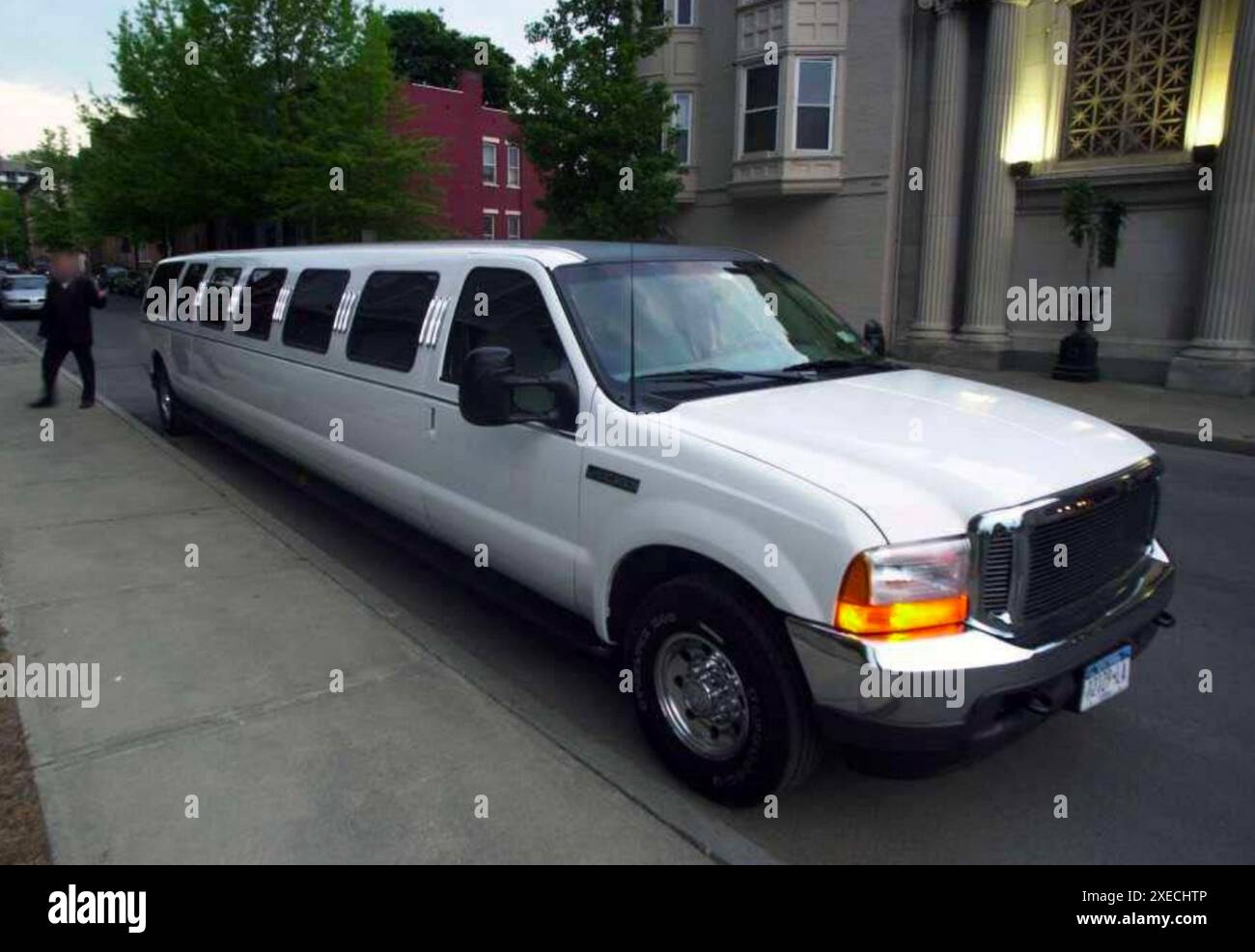 Ford excursion 2001 hi-res stock photography and images - Alamy