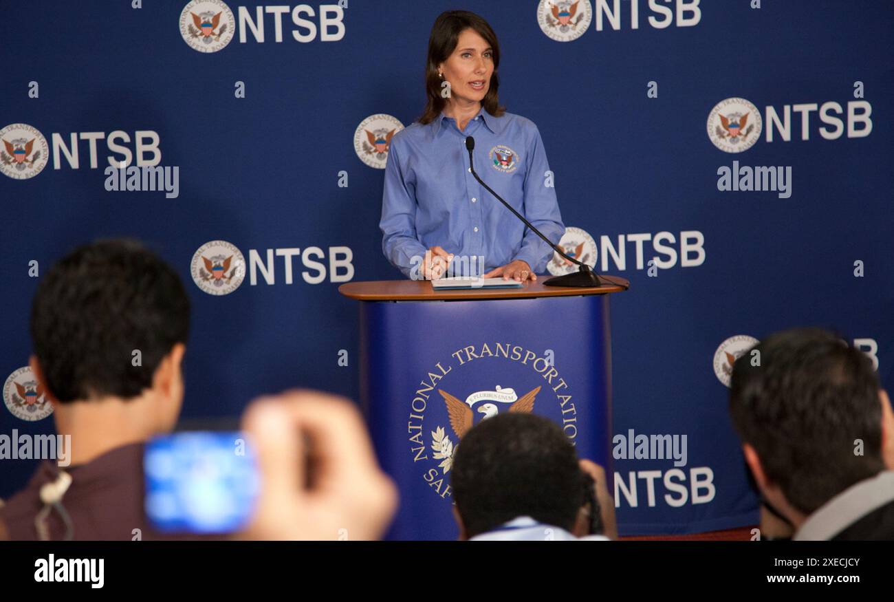 Chairman Hersman holds second media briefing on the Asiana flight 214 crash. Former Board ...