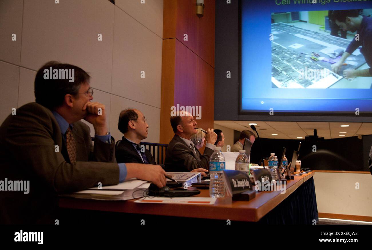 NTSB technical panel during 787 battery fire investigative hearing ...