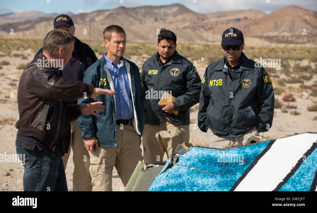 Virgin Galactic pilot Todd Ericson shares information at SpaceShipTwo ...