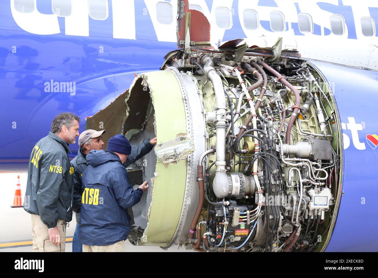 Southwest Airlines Flight #1380 Engine Failure Stock Photo - Alamy