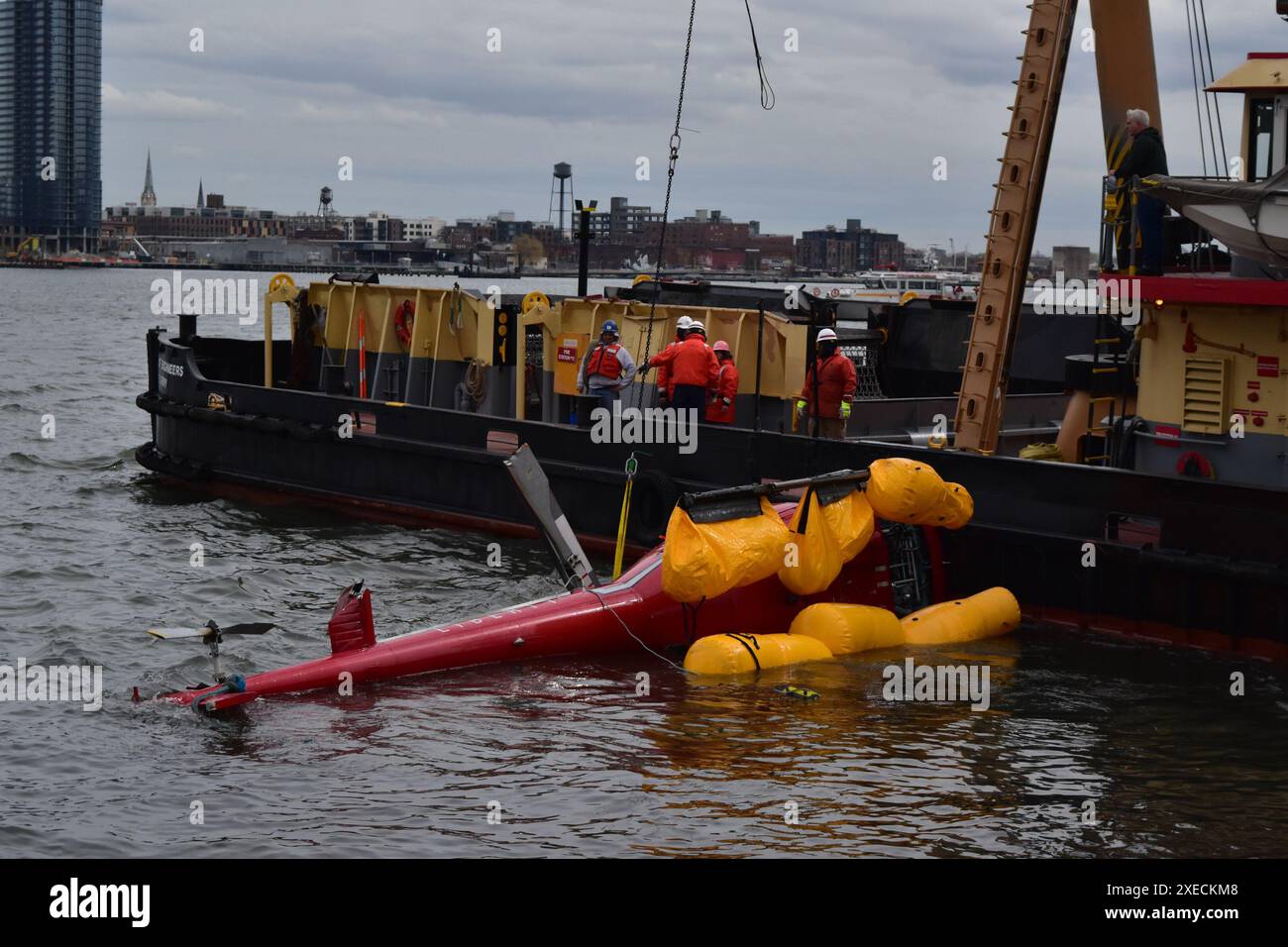 NEW YORK (March 12, 2018) - The U.S. Army Corps of Engineers vessl ...