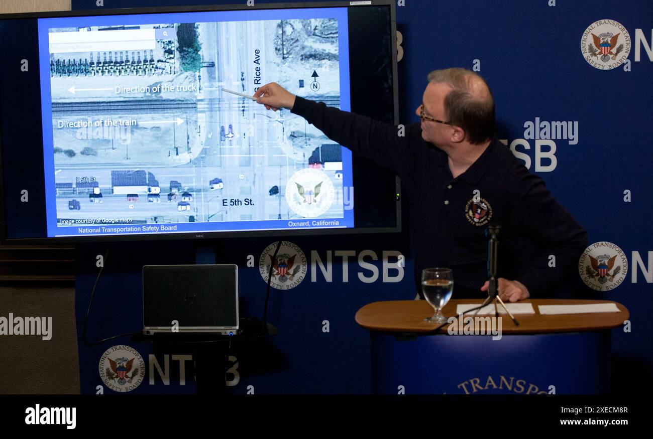 NTSB Board Member Robert Sumwalt describes accident scene during final ...